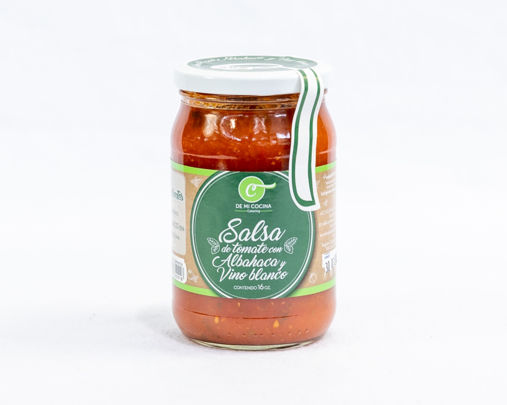 Salsa de tomate con albahaca y vino blanco De mi cocina